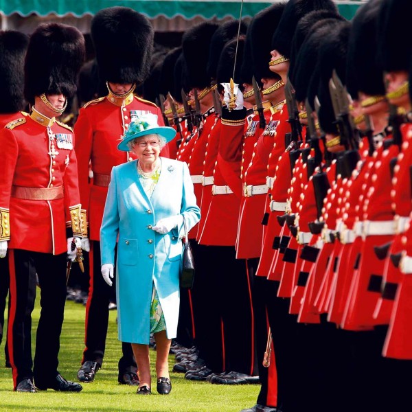 A Royal Welcome | Sonstige Bücher | Bücher | The Garden Shop