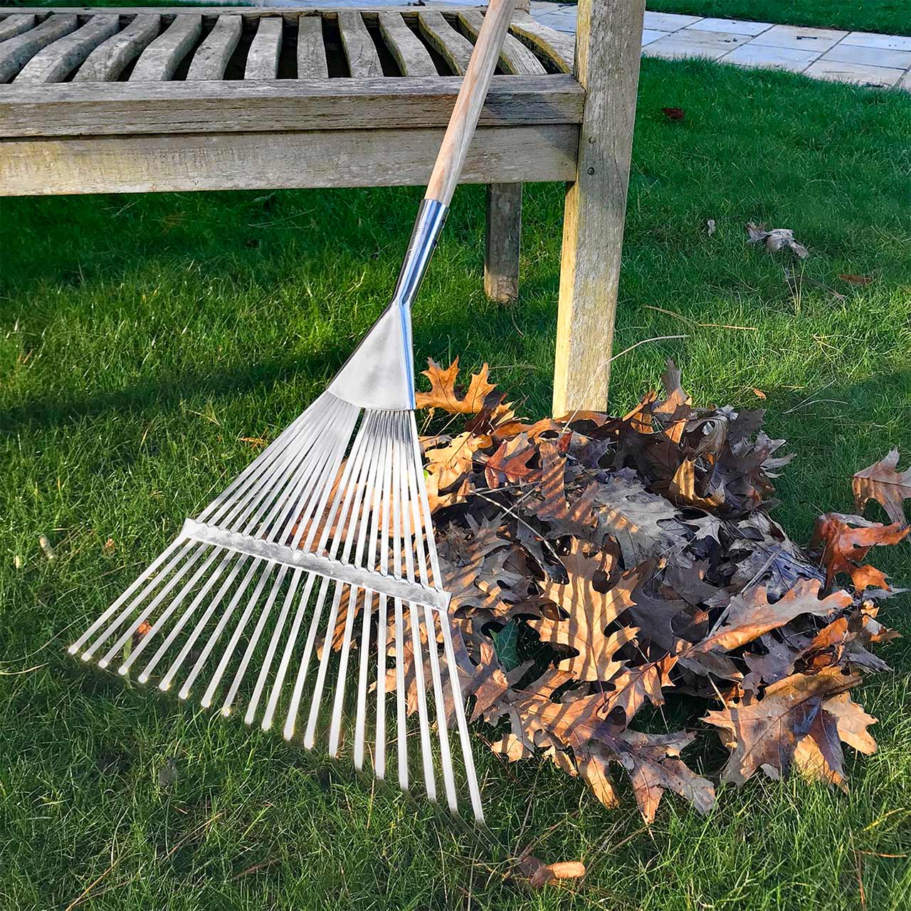 Laubrechen - breit | Rechen und Hacken | Bodenbearbeitung ...